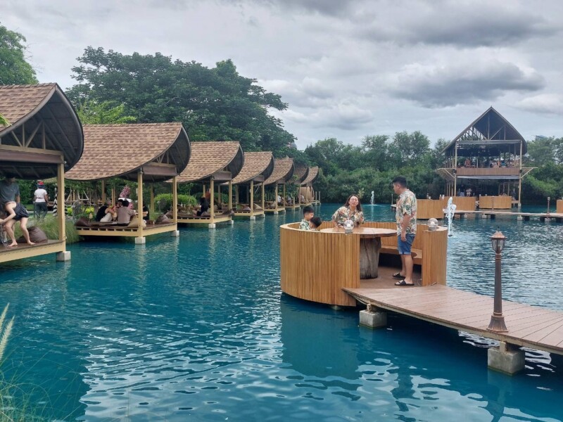 Thailand van rental. Car rental with driver and tour arrangement ...